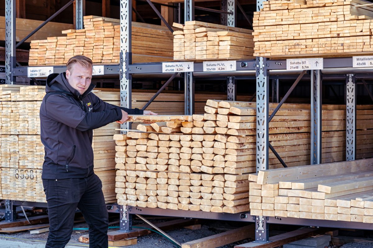 Nauvo - Praktia Nagu Järnhandel och trävaruhandel